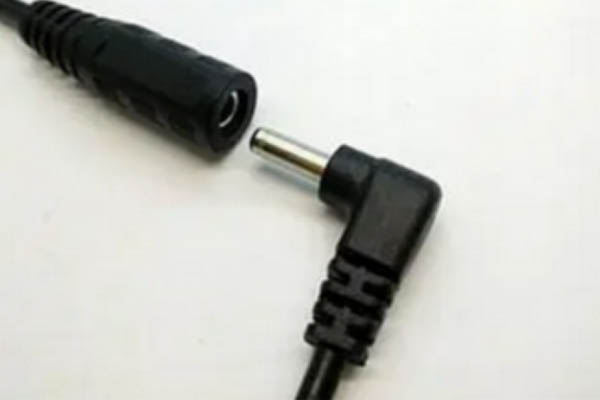 How do I select the right DC plug for the Wall plug adapter - Power ...